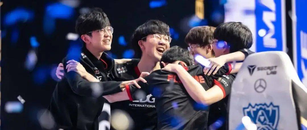 新年快乐丨2021EDG全年回顾_元旦快乐_Meiko_银龙