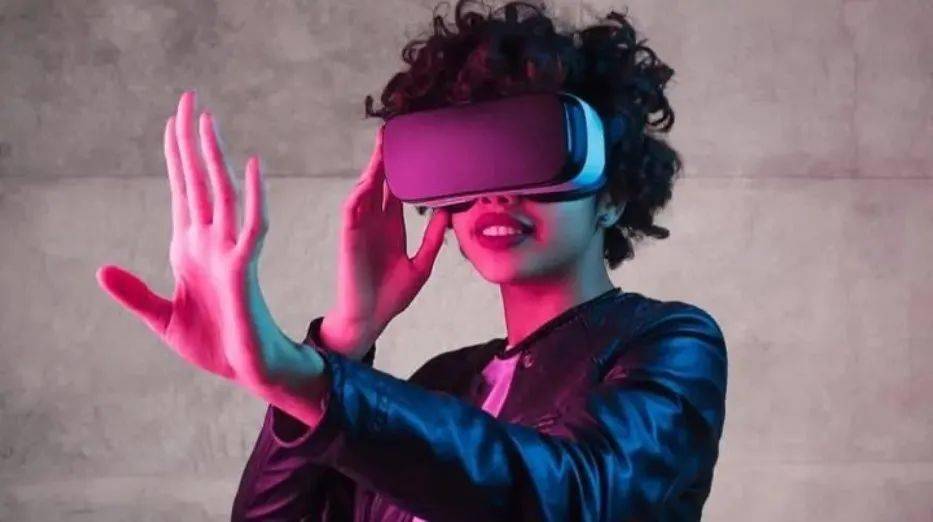 快讯|SimulaVR开发面向开发人员的VR头显，即将上线Kickstarter_虚拟_平台_arpara