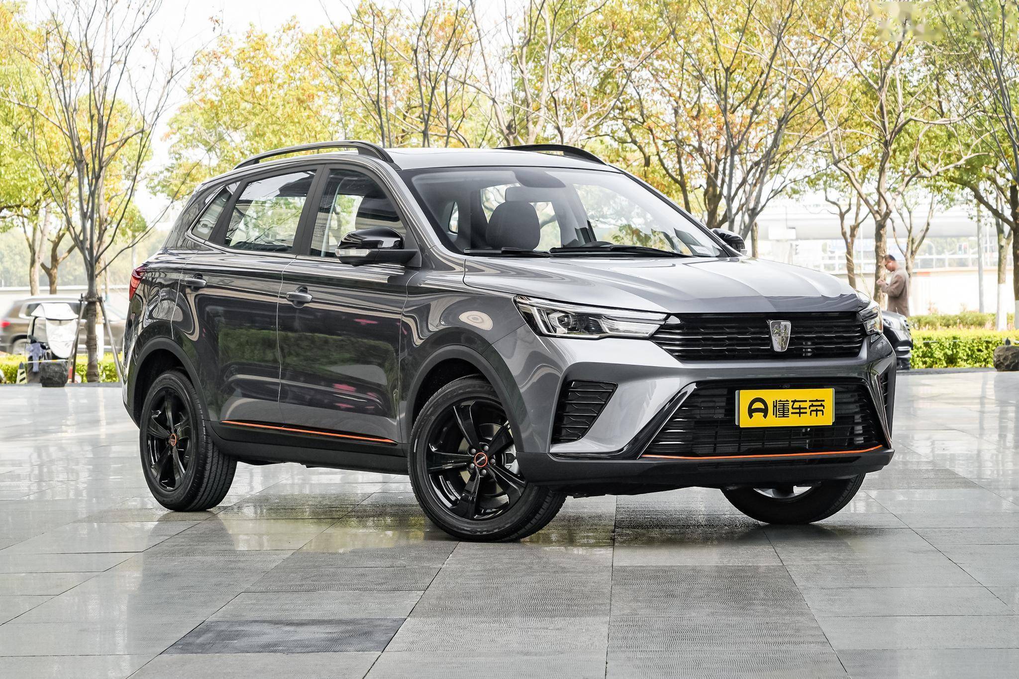 解读荣威RX3：1.6L自吸毛病少，稳重靠谱又便宜的SUV，售6.98万起_搜狐汽车_搜狐网