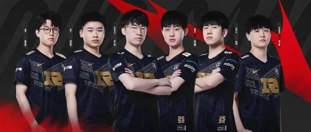 RNG终于得到EDG真传，四个队友不和Bin说话，马上就被朱开给喷了_选手_问题_沟通