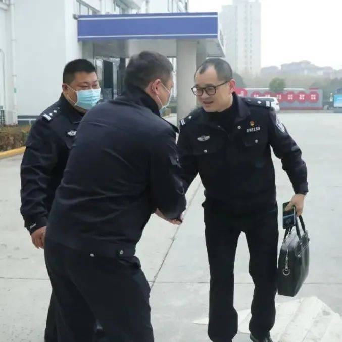 桐乡市副市长、公安局长郁新喜赴基层慰问 徐飞燕 濮院 屠甸