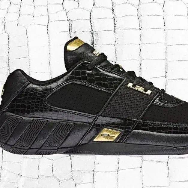 鞋讯丨全新 adidas Gil Zero Restomod “Black Gold” 官图曝光！_Fossil_Rose_High