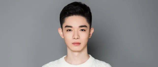 Doggo打出3355伤害！BLG败给LNG，官博沦陷！粉丝嘲讽：不上Uzi活该输_比赛_弥拉_自然