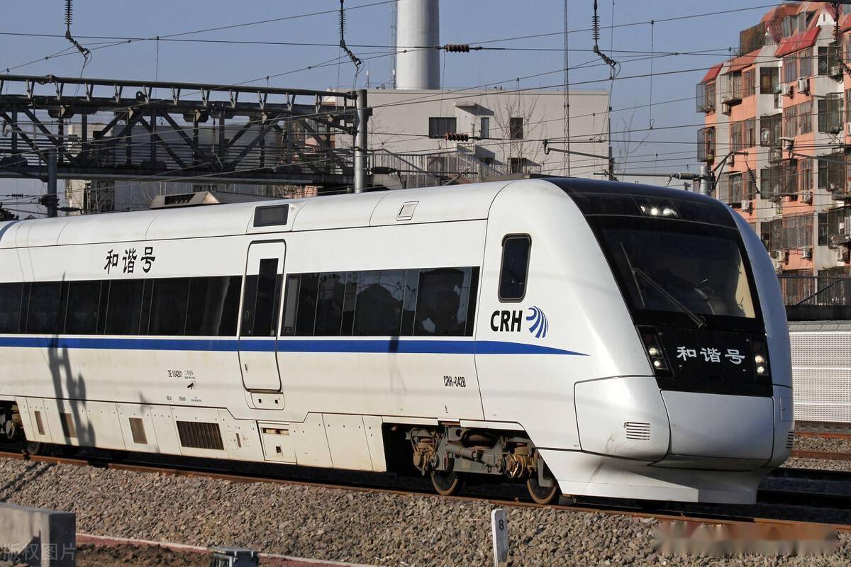 国内高铁动车组“昵称”那点事儿，最后一款饱受争议_运营_km_速度