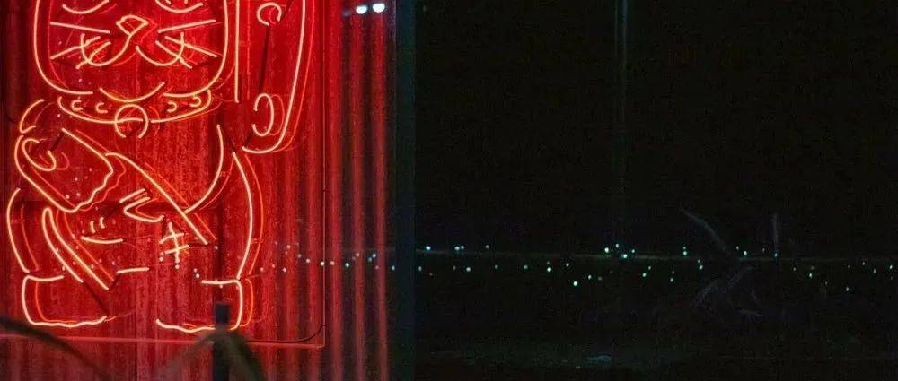 2881.连续三次，一天之内，商场停车场找不到车位时，有车开出可停。_hello~_车位_停车场