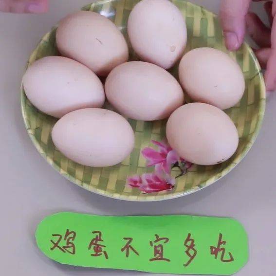 早晨吃鸡蛋,这5个误区记得避开,吃鸡蛋的小常识,及时叮嘱家人三原影响建议