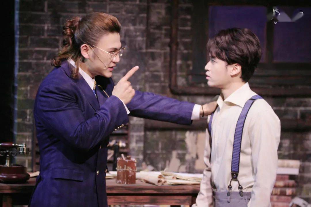 毫不意外，现在专访只能这样做了_徐昊_李苏霖_小说