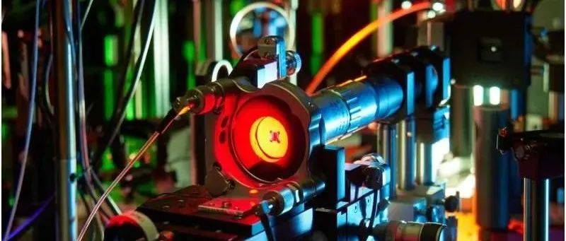 波恩大学研究人员制造出可压缩的光量子气体_团队_爱因斯坦_分子