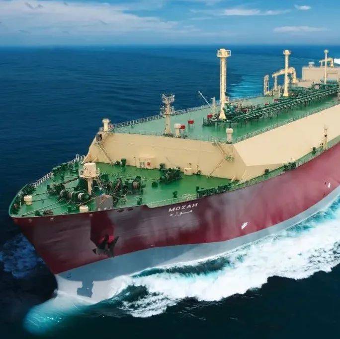 实习生李永琪：在26万方的超大型LNG船上工作是一种什么体验？_Offier_隔离_上船