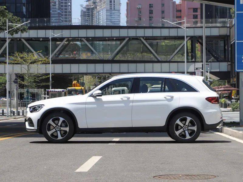豪华品牌中型SUV，9AT+四驱+可变悬架！最高优惠10万！_搜狐汽车_搜狐网