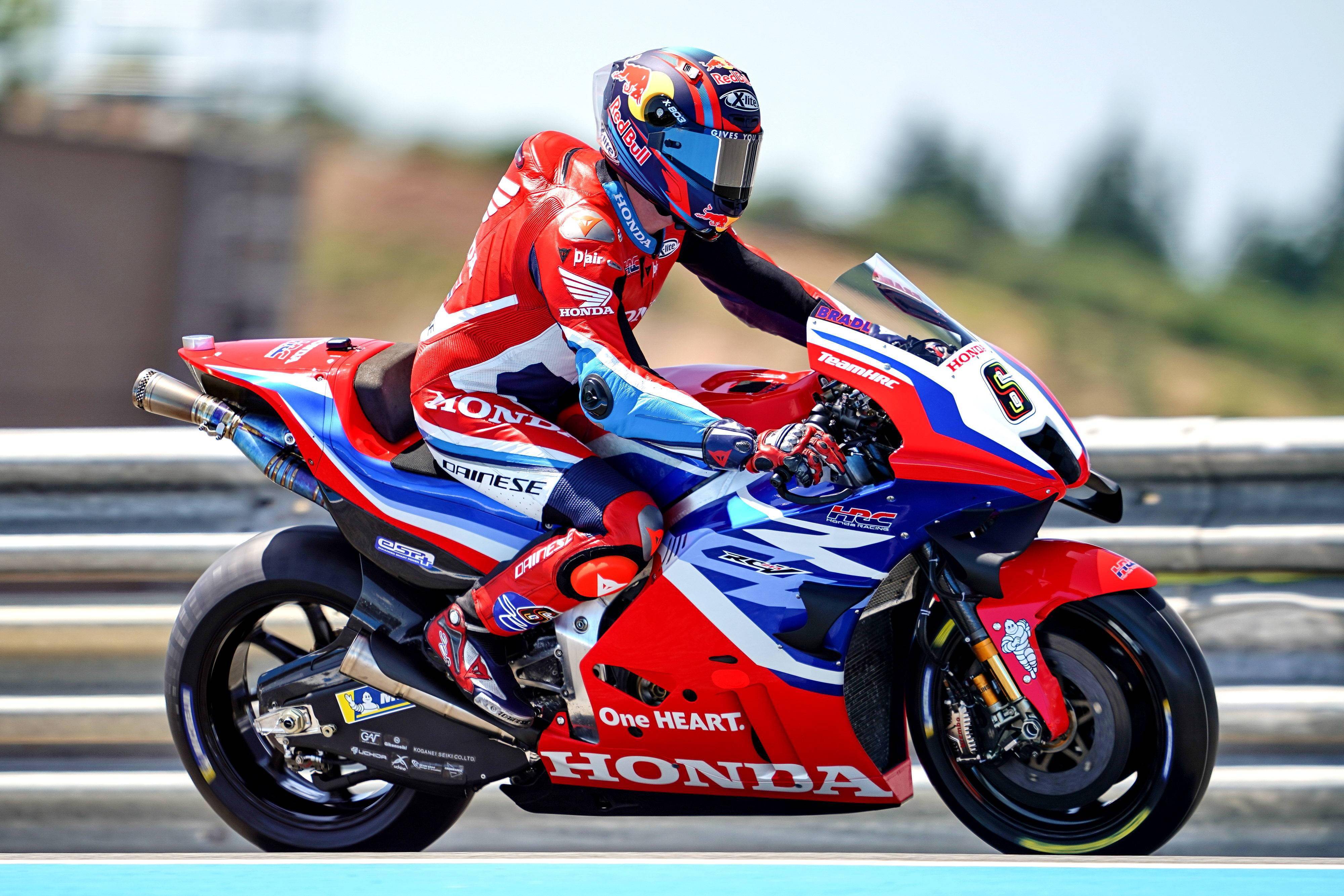 MotoGP 2022 西班牙站：挂上 eSP 标签的 RC-213V_搜狐汽车_搜狐网