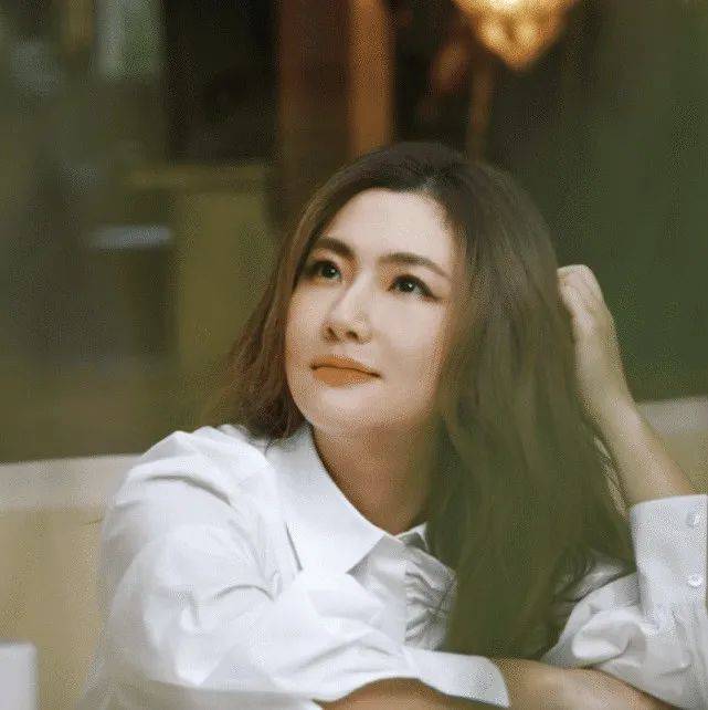 Selina自曝与男友谈感情不需要法律保障，可以结婚但不领证_台媒_祝福_黄子佼