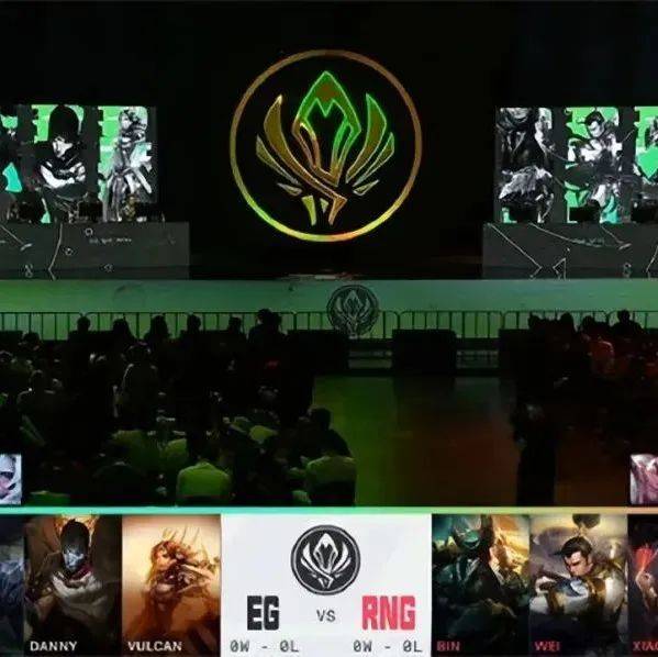 Bin船长隔墙连桶毁天灭地，RNG击败EG解锁十连胜_团战_亚索_格温