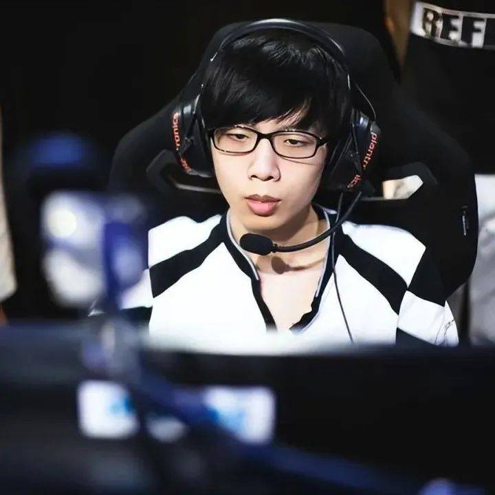 Smlz再上岗！加入WE回到梦开始的地方！回忆杀让粉丝泪目_老将_选手_青春