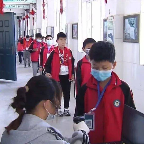 【疫情防控在行动】化雨镇教育联区多种措施做好新冠疫情防控工作进行制度师生