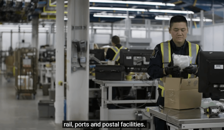 年薪高达$11万！加拿大海关边境局CBSA大规模招聘！福利也太好了_华枫_移民_工作