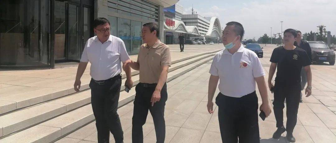 温飚局长陪同中国康辉旅游集团考察乌兰察布游客服务中心 发展 来源 合作