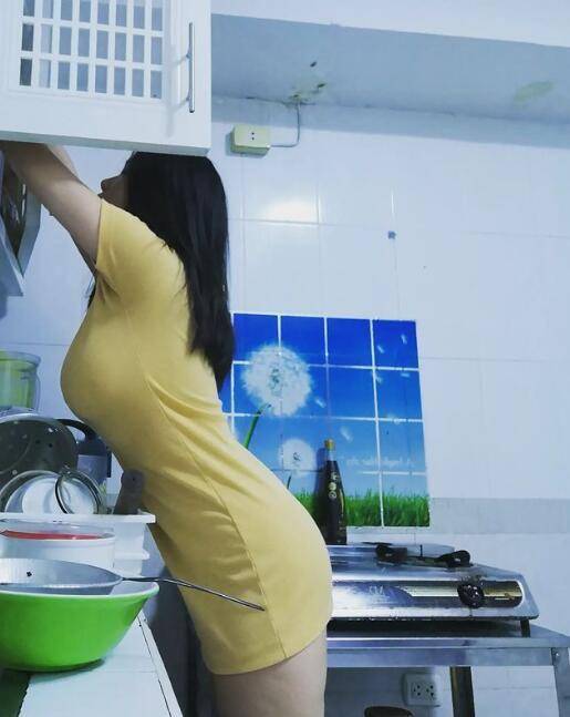 超巨！泰国美女兽医Suthi DA：怎可以外挂两颗核子弹_动物_地球_好身材