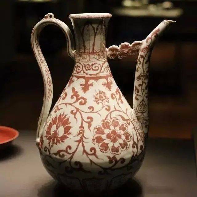 大英博物馆展出的一些中国瓷器，有的人看着新，你能看出老吗？_文物_文明_公众