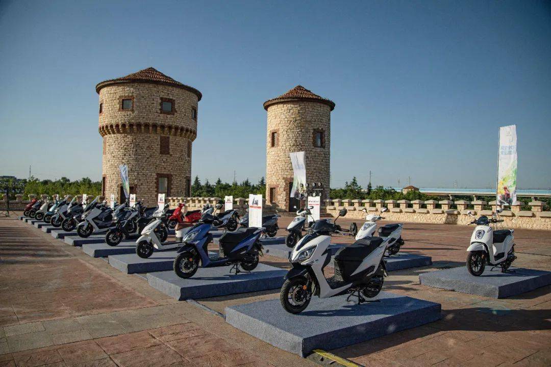 新车VRS125售10980元起，VRF150售14980元起｜大阳8款混合动力踏板出击！_搜狐汽车_搜狐网