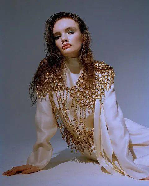 夸张的流苏面部饰品，俄罗斯珠宝设计师品牌Get Man Jewelry致力于“离谱和古怪”，闪耀而别致_设计的_风格_Man