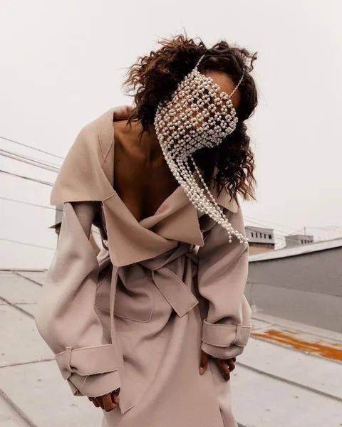 夸张的流苏面部饰品，俄罗斯珠宝设计师品牌Get Man Jewelry致力于“离谱和古怪”，闪耀而别致_设计的_风格_Man