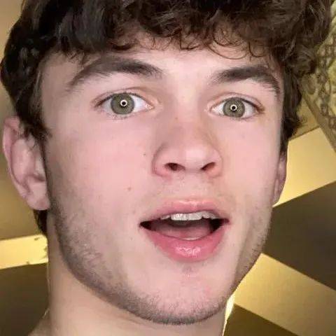 这居然也能是一份全职！_Will_摔跤_世界