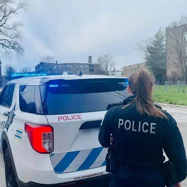 1个月至少7宗，芝加哥华埠偷车案频传_警局_中枪_男子