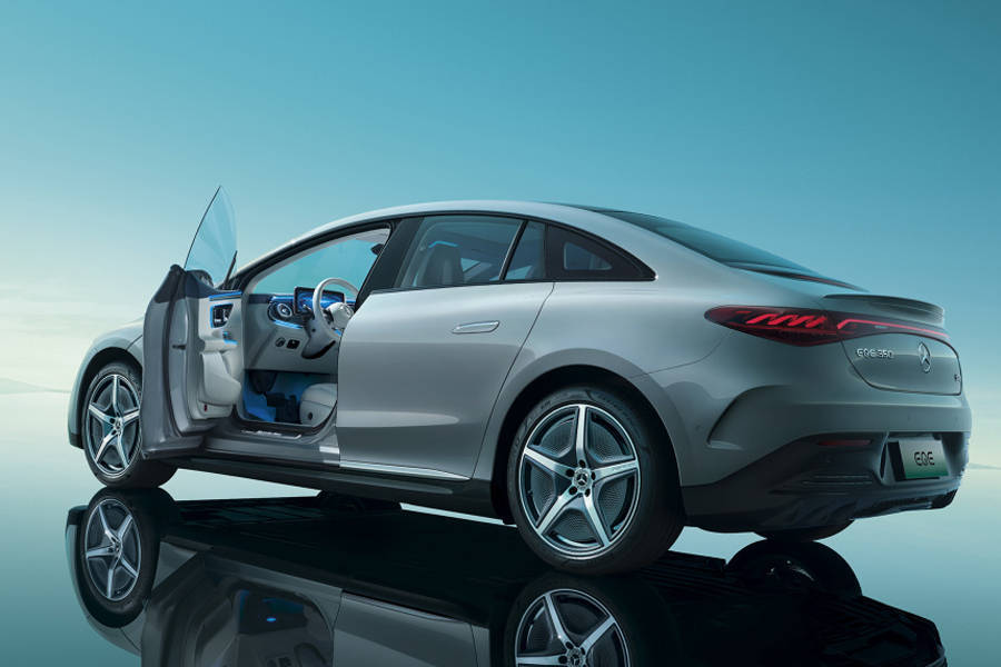 蔚来ET7的最大竞争对手！北京奔驰全新EQE上市，最高续航752km，52.8万起售_搜狐汽车_搜狐网