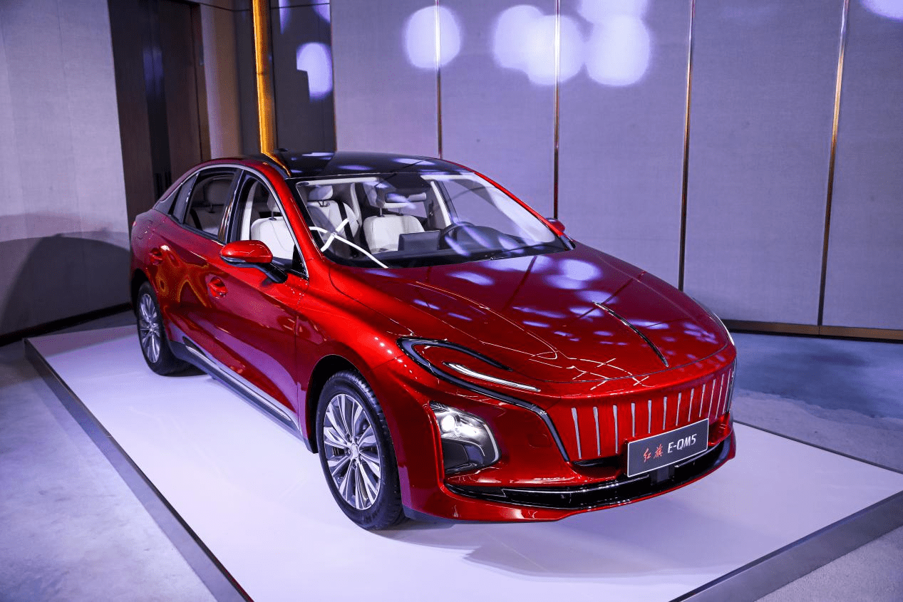 红旗E-QM5 PLUS北区上市，12.28万元起，闪耀红旗科技之光_搜狐汽车_搜狐网