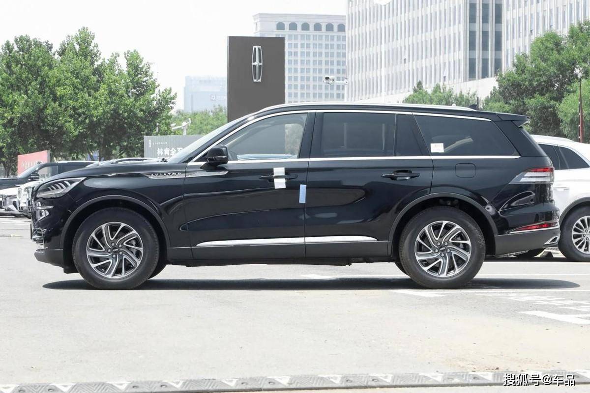 买车想要同级唯一，可看这三款，有无框车门、大四座、3.0T V6_搜狐汽车_搜狐网