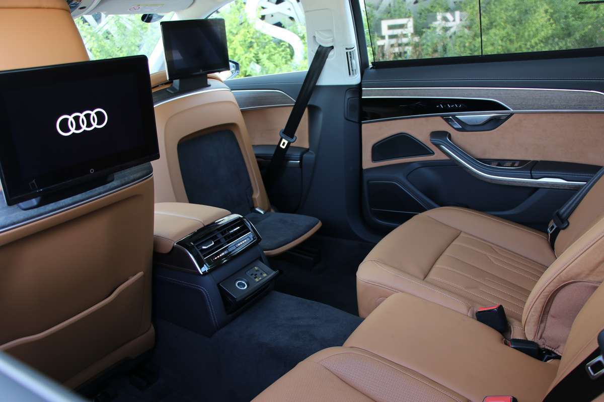 当经典旗舰注入科技灵魂，我看到了全新A8L的格局重塑_搜狐汽车_搜狐网