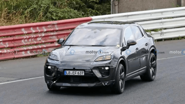 保时捷Macan纯电版曝光 700马力+溜背造型！_搜狐汽车_搜狐网