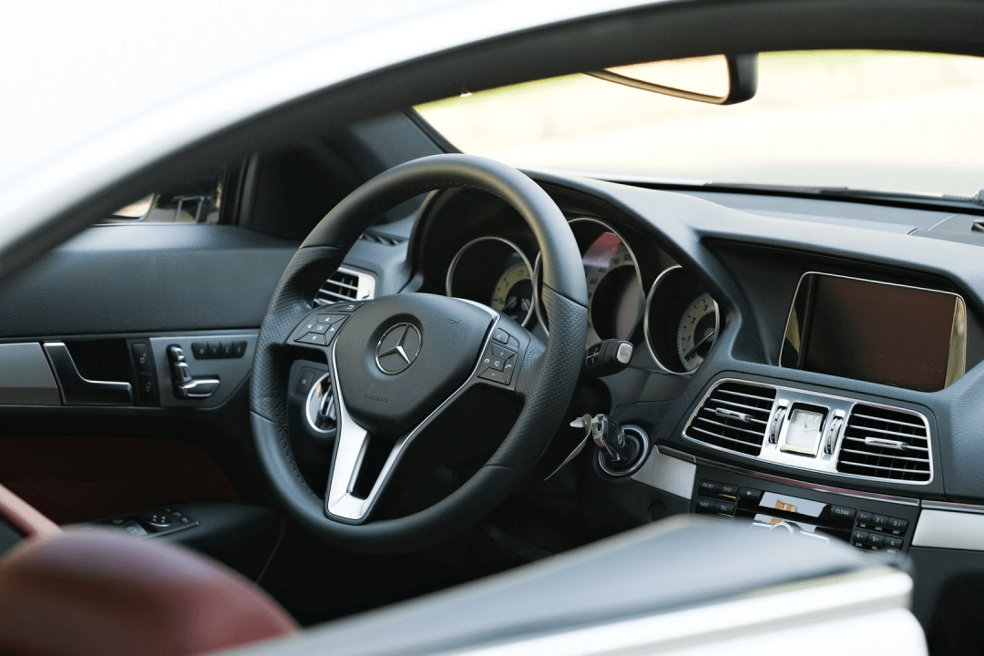 【路试笔记】奔驰 E 260 Coupe：最后的“混血王子”_搜狐汽车_搜狐网