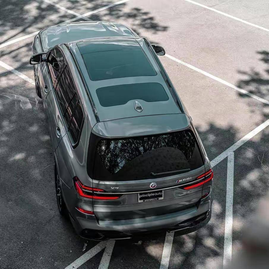 “旗舰”宝马X7曝光，4.4T+运动套件，气场强大，竞争保时捷卡宴_搜狐汽车_搜狐网