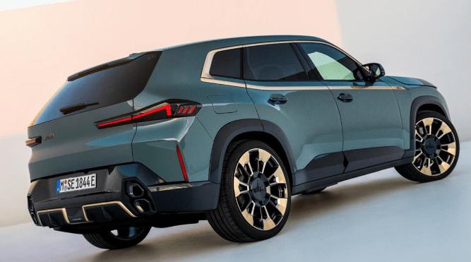 预售价格236万，配4.4T八缸引擎，宝马XM官图发布_搜狐汽车_搜狐网