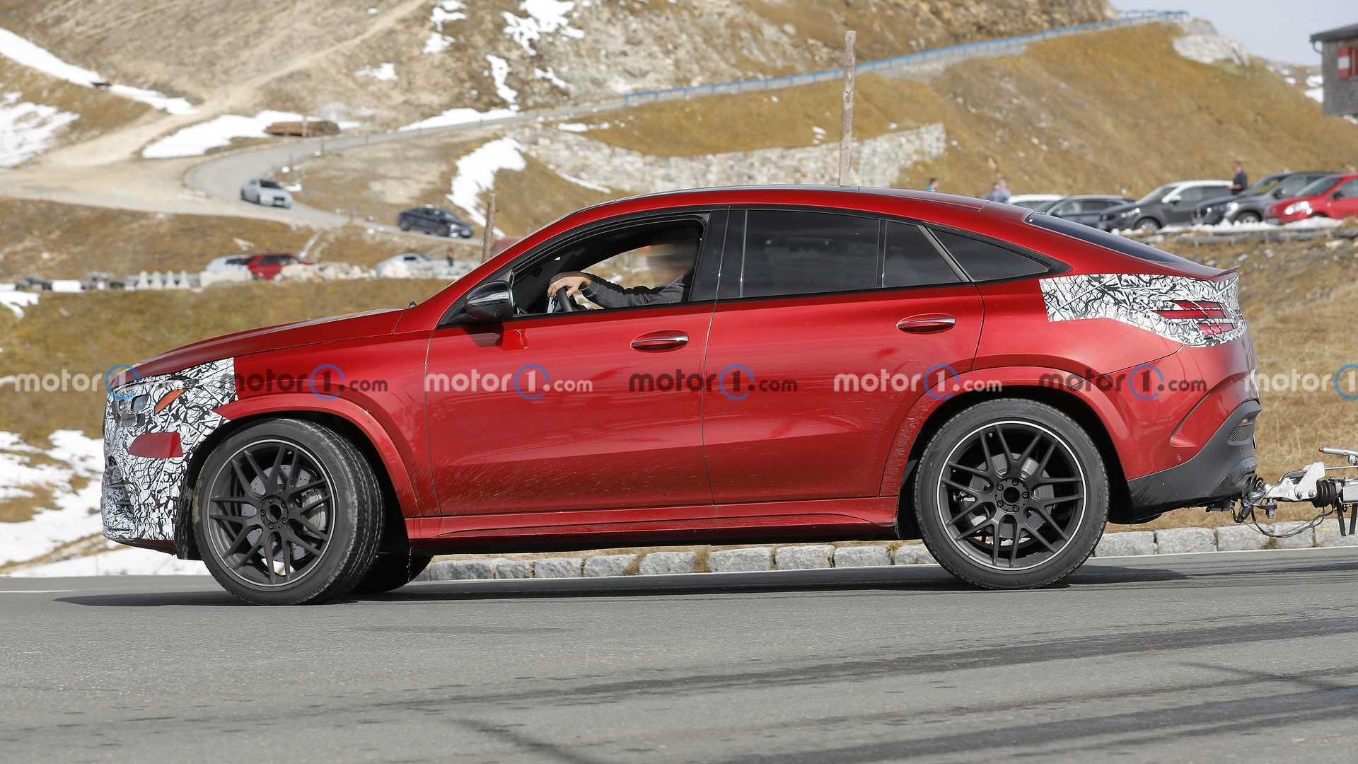 动力升级成疑 新款梅赛德斯-AMG GLE 53/GLE 53 Coupe谍照曝光_搜狐汽车_搜狐网