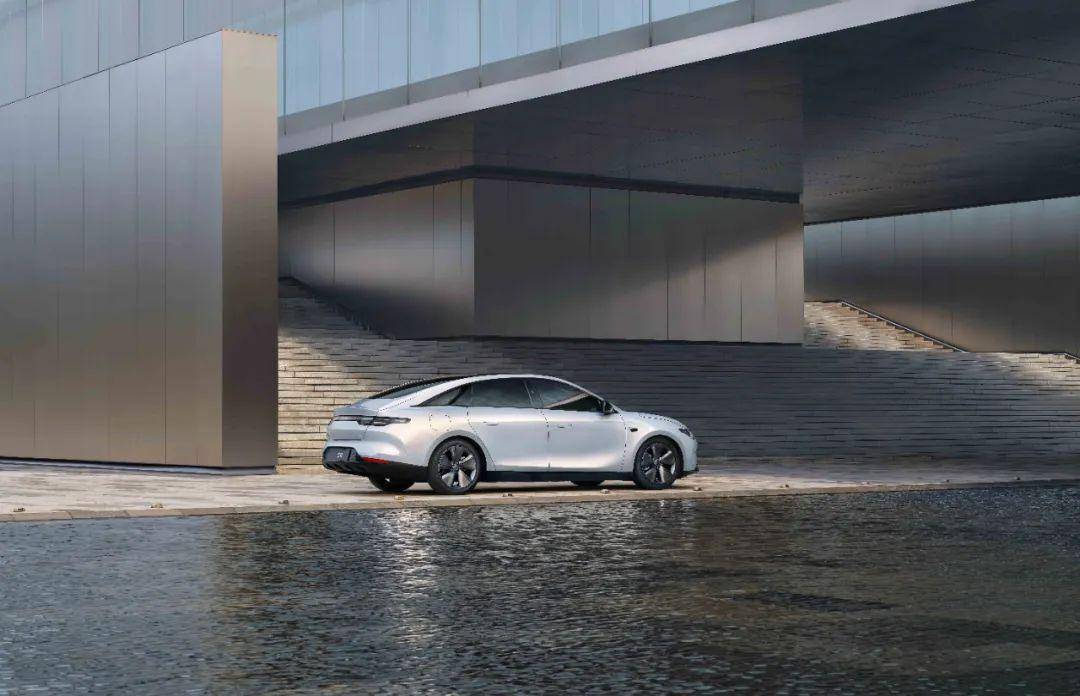 车长超5米，轴距接近3米，此款“C”级车是零跑C01_搜狐汽车_搜狐网