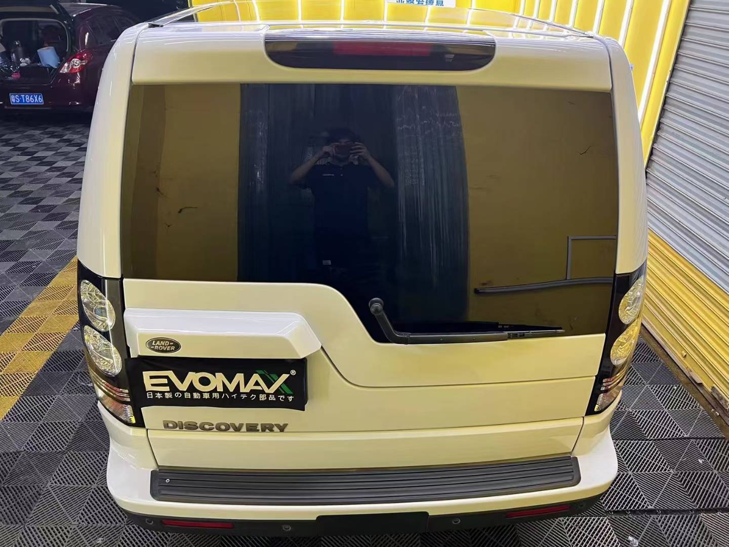 EVOMAX易玛日本TPU隐形车衣白色大老虎发现4贴车衣顺利竣工_搜狐汽车_搜狐网