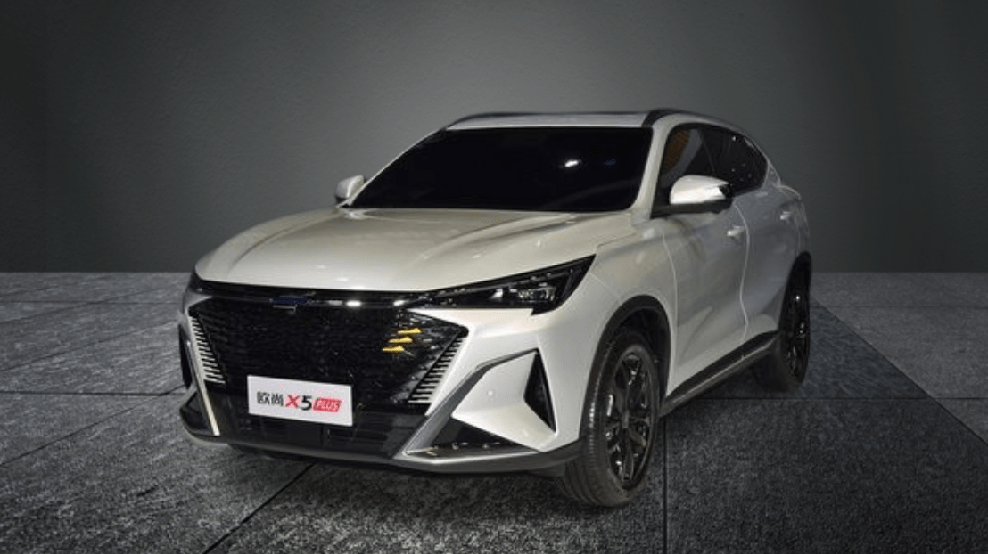 要做8万级SUV卷王？30英寸大屏+1.5T动力 欧尚X5 PLUS内饰曝光！_搜狐汽车_搜狐网