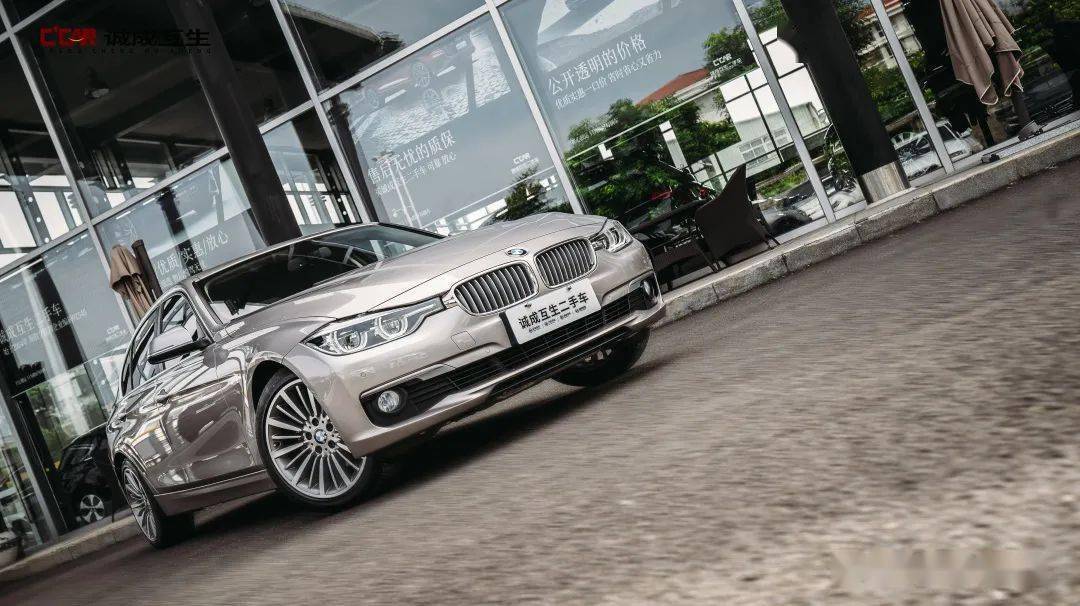 妙不可言的THE 3，只要1系的价格就能带回家！【宝马3系 320Li 时尚型】_搜狐汽车_搜狐网