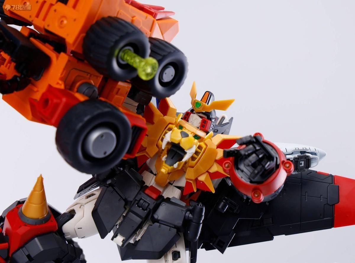 78官测：万代 RG系列 GGG 黄金马克_细节_造型_对比