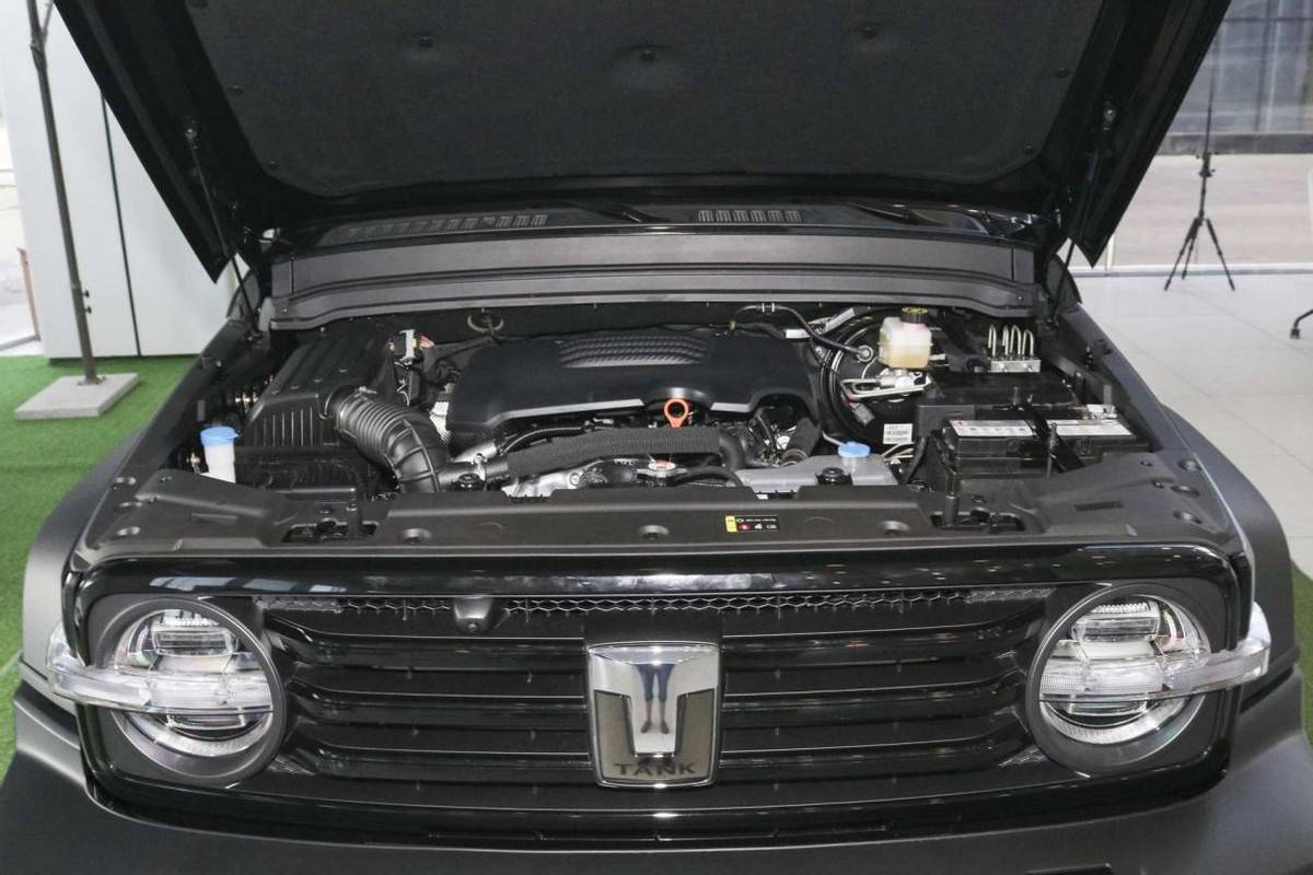 国产硬派越野，一上市就火了，19.88万起，标配2.0T+8AT_搜狐汽车_搜狐网