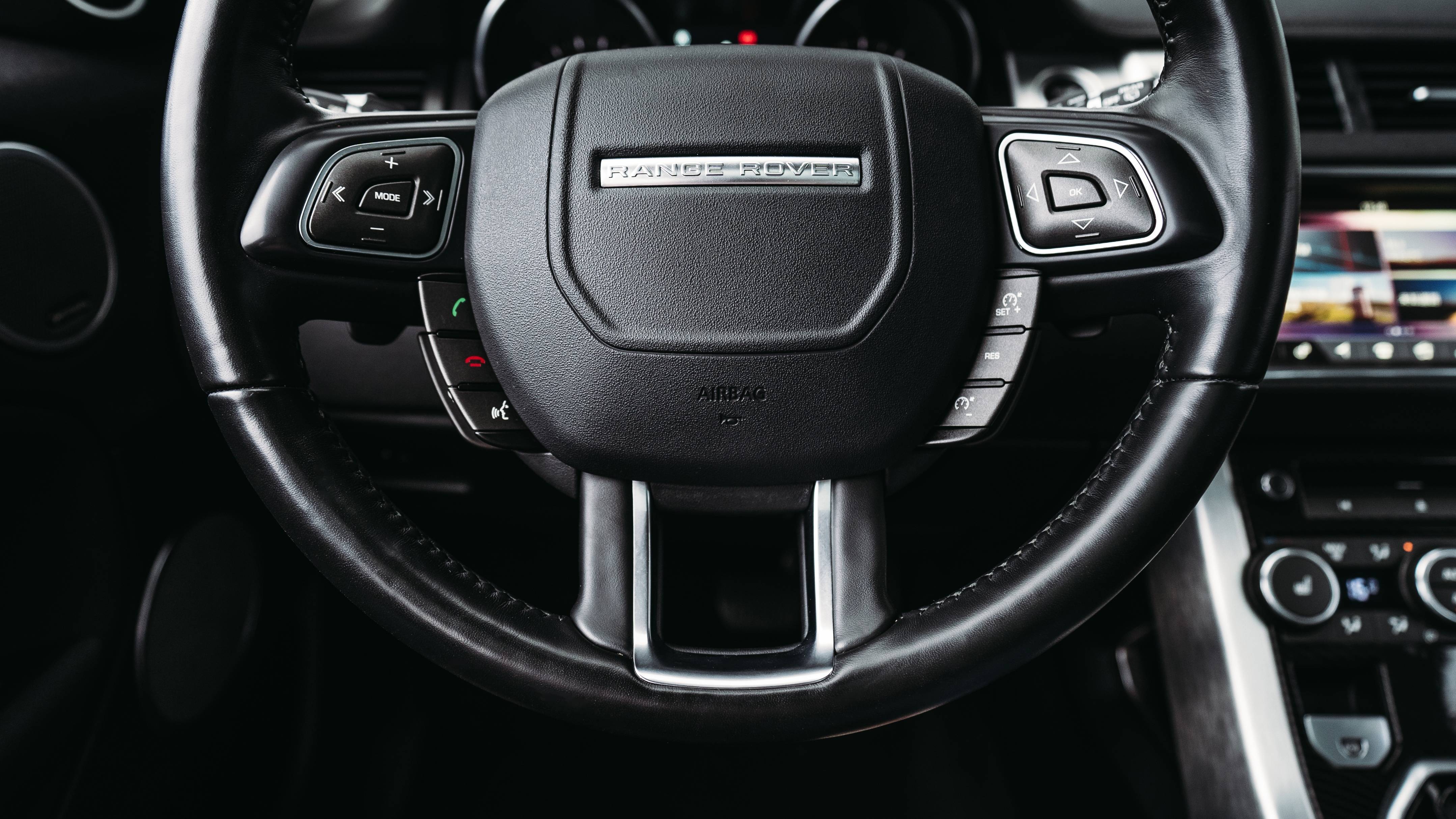 这辆经济又实惠的SUV怎能错过？【路虎 揽胜极光 240PS SE 智耀版】_搜狐汽车_搜狐网