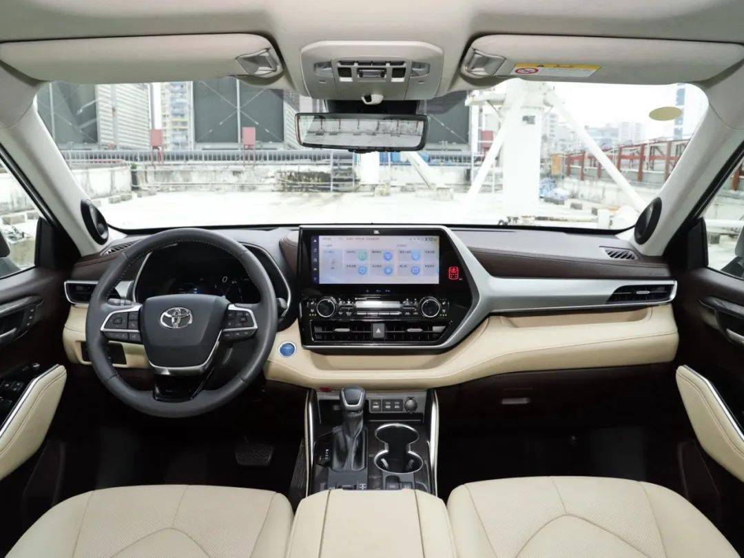 2.0T+8AT，248马力，号称“开不坏”，口碑极高，王牌SUV，帅炸！_搜狐汽车_搜狐网