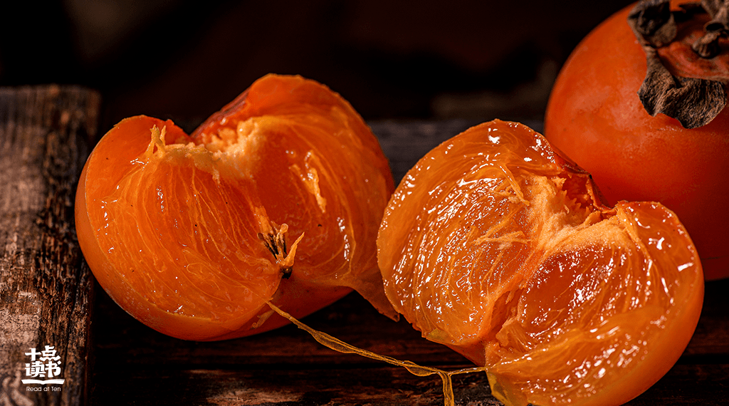 柿子红了，好美！_红柿_枝头_小院