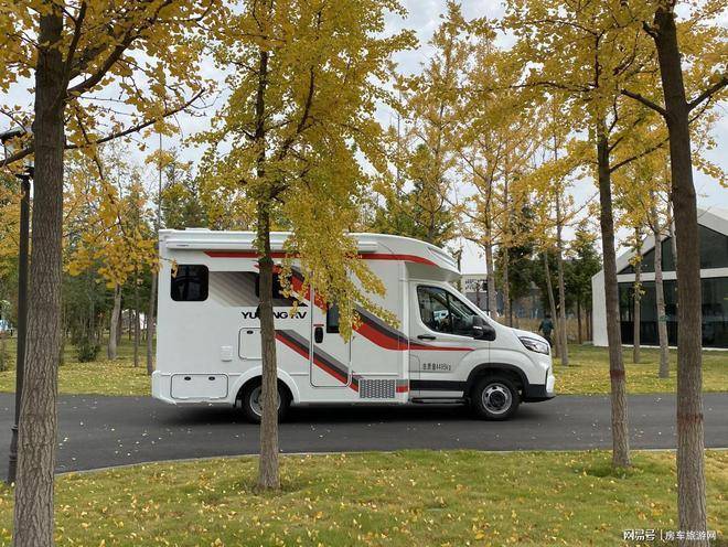 宇通C311豪享版房车，48V电路系统，超强续航，畅快出行！_搜狐汽车_搜狐网