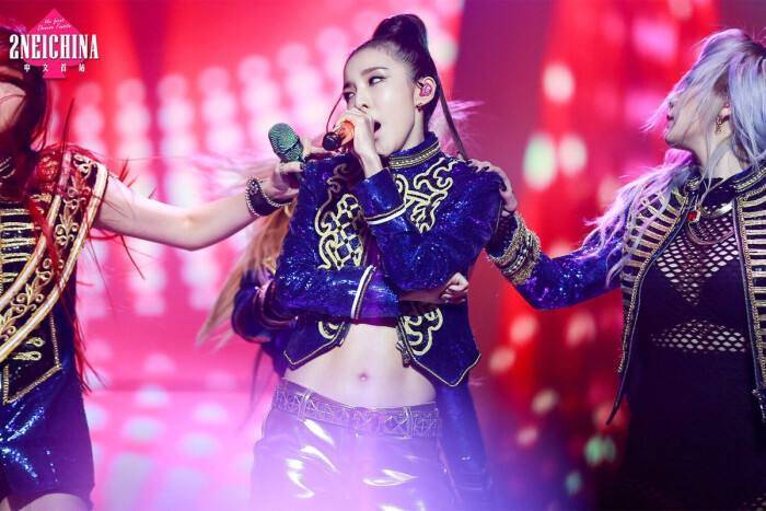 2NE1成员自爆恋爱史！坦言曾交往多名男艺人，网友：太敢说了_朴山_多拉_欧尼