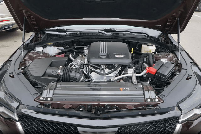 配2.0T+8AT，6.9秒破百，关键全系后驱，凯迪拉克CT4有多能打？_搜狐汽车_搜狐网