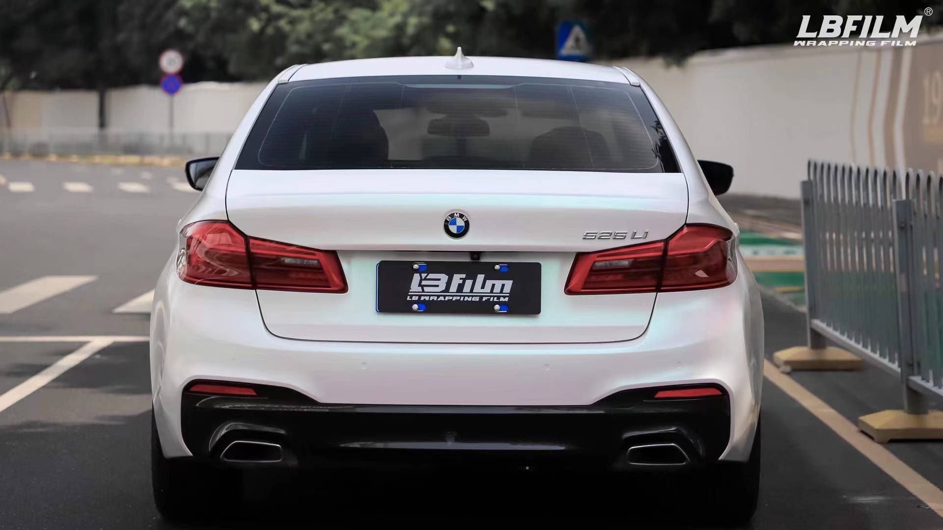 宝马5系LB改色膜哑面金属曙光白，为爱车注入文艺格调_搜狐汽车_搜狐网